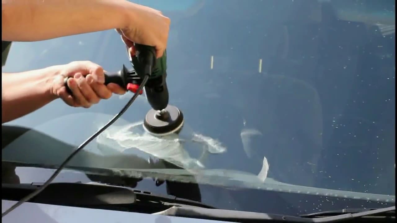 How to Polish Windshield Glass: Step-by-Step Guide for Sparkling Clean ...